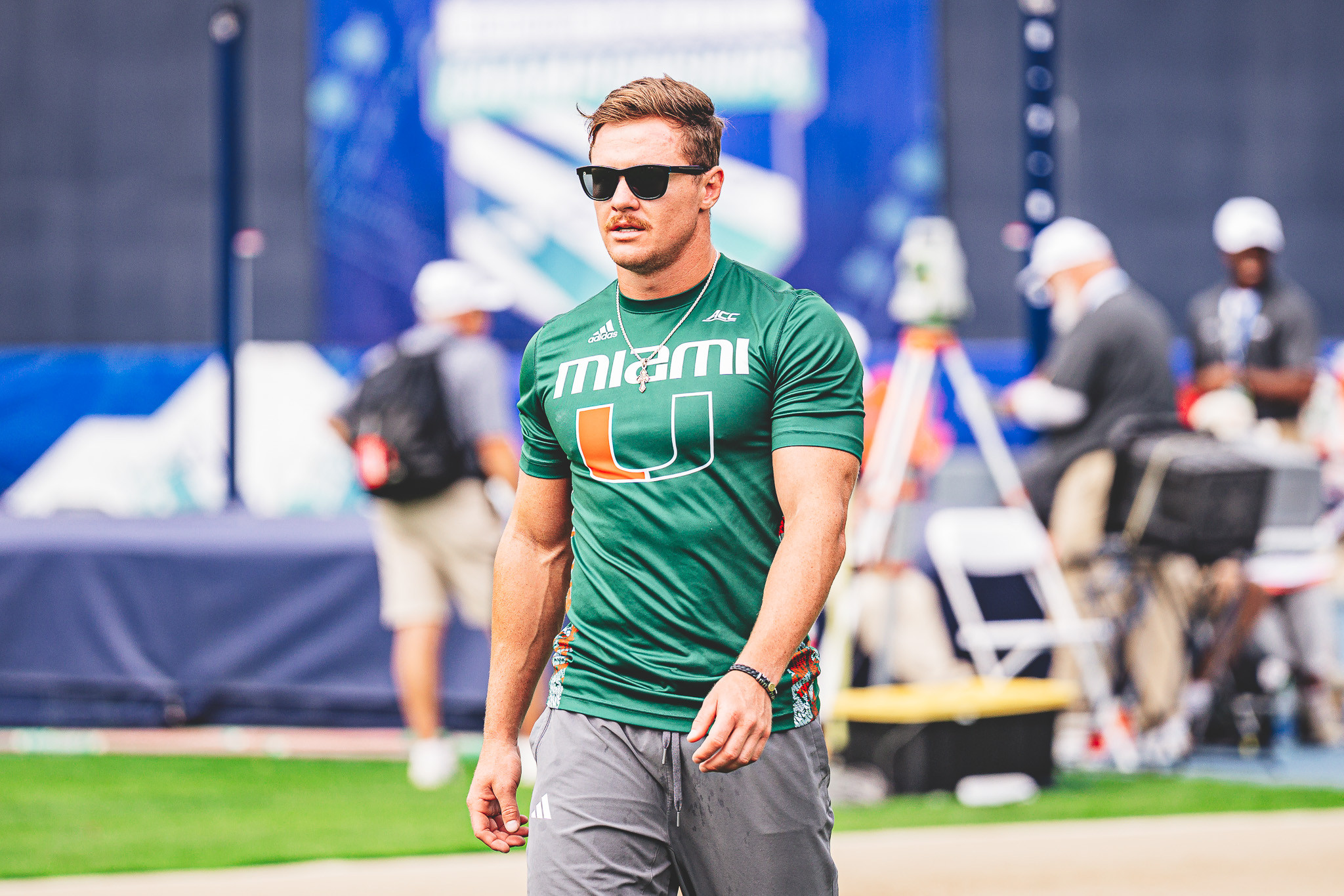 Hurricane Headliners: Devoux Deysel