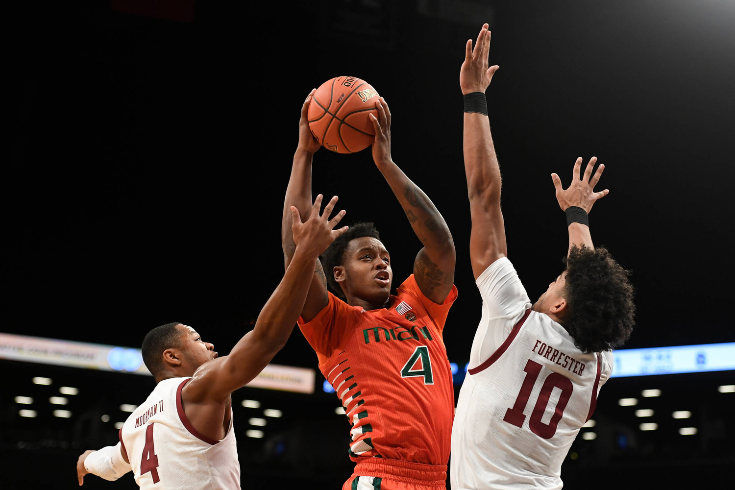 Miami Wins Thriller vs. Temple – University of Miami Athletics