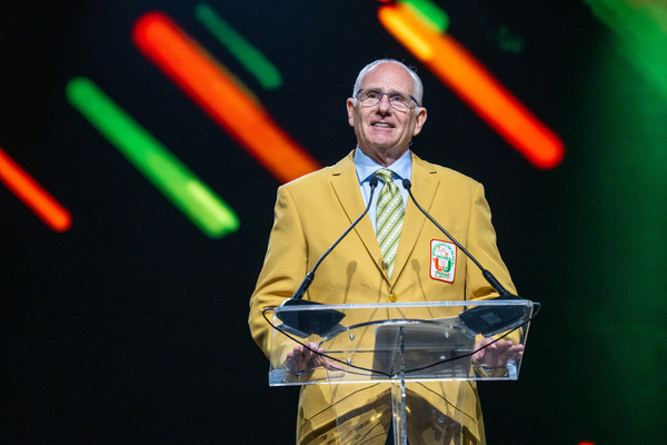 Larrañaga Named 2024 Joe Lapchick Character Award Recipient ...